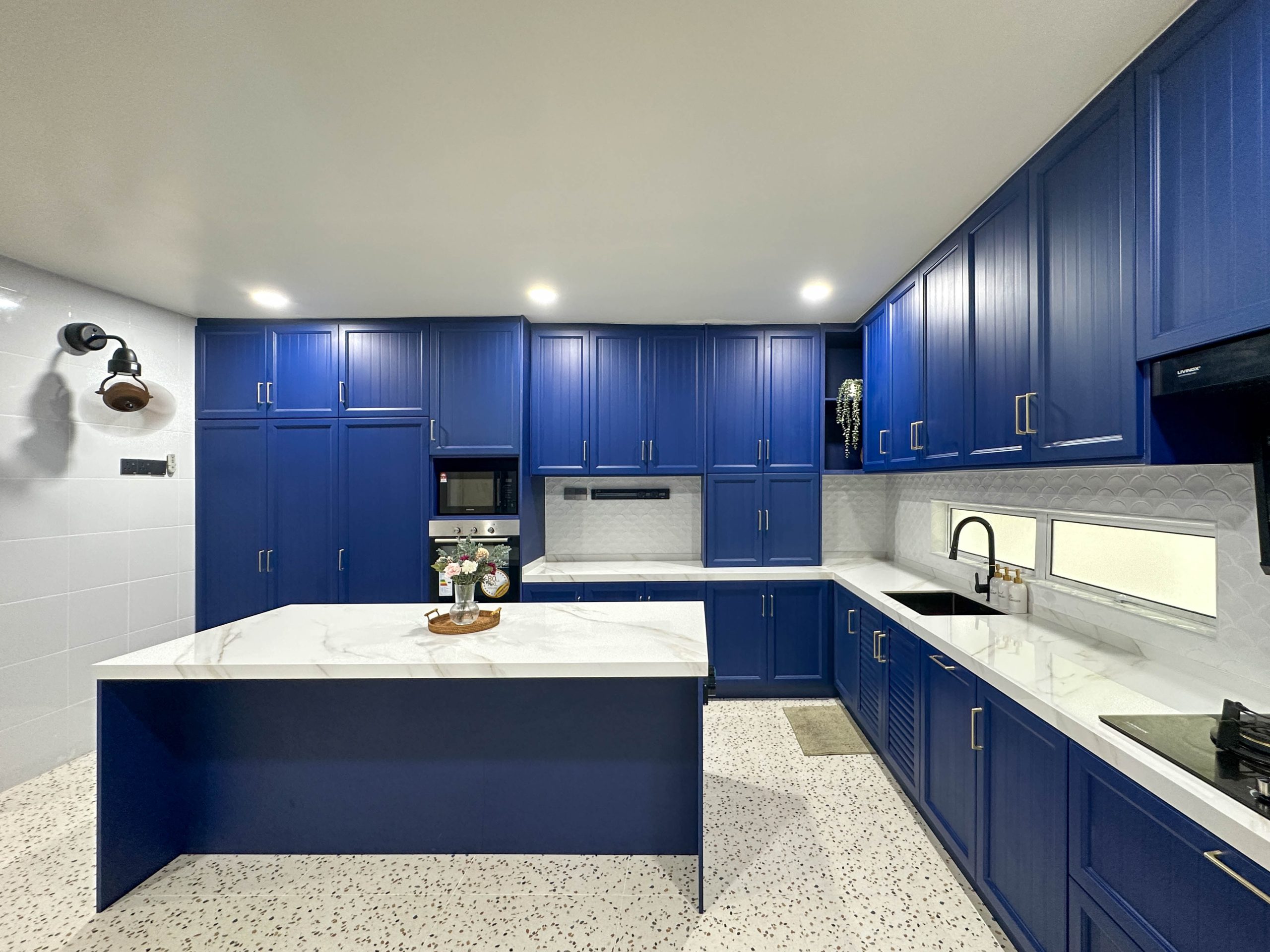 Hillview Residence – Four Seasons Stone